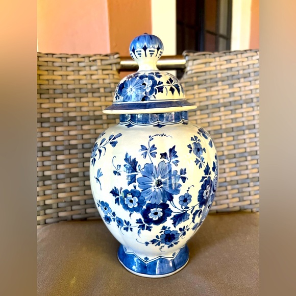 royal delft | Accents | Royal Delft Ginger Jar | Poshmark